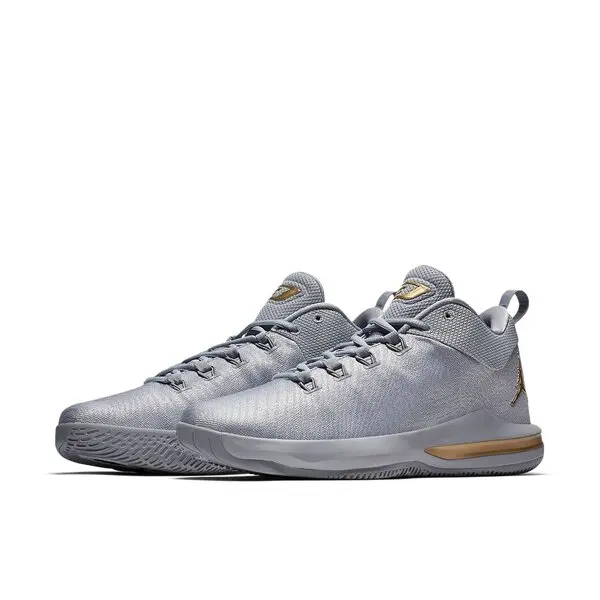 JORDAN Cp3.x Ae Low Top Sneakers - Grey/gold