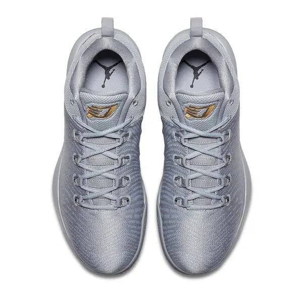 JORDAN Cp3.x Ae Low Top Sneakers - Grey/gold