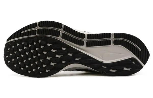 Nike Zoom Pegasus 35 Sneakers - Black/red