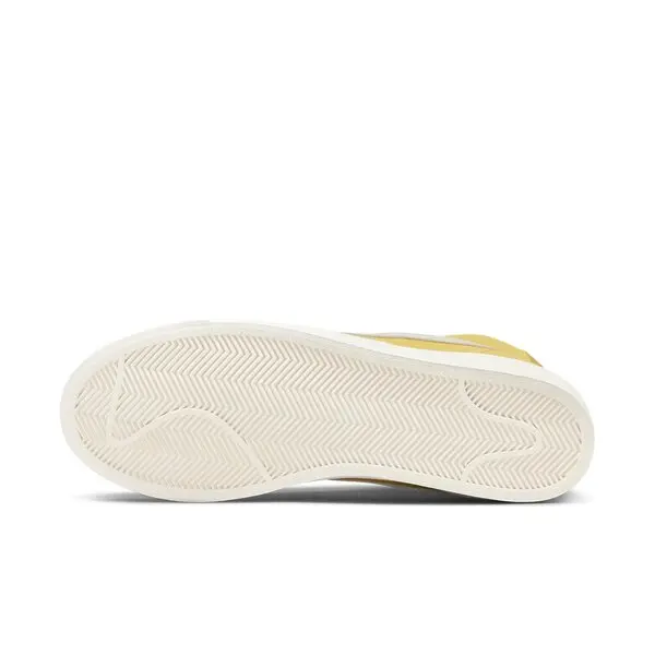 Nike Blazer Mid 77 Athletic Club Sneakers - Yellow/white