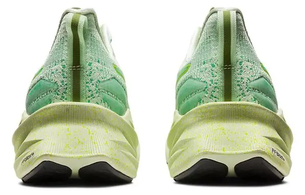 Asics Novablast 3 Le Sneakers - Green