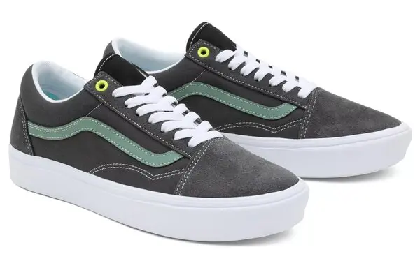 VANS Old Skool Comfycush Low Top Sneakers - Default Colorway