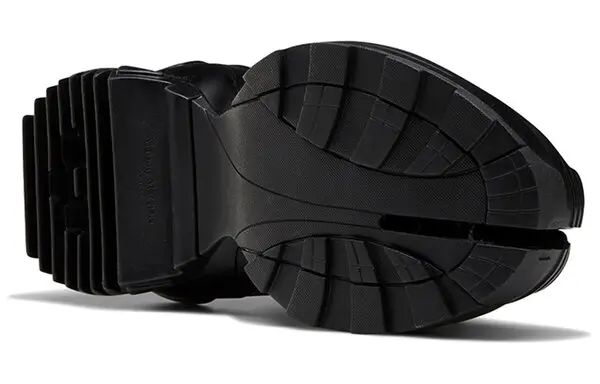 REEBOK Maison Margiela X Instapump Fury Tabi Boots - Black