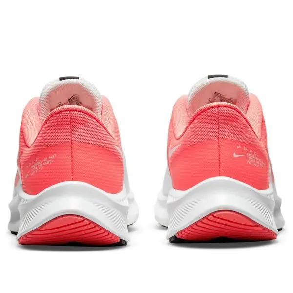 Nike Quest 4 Low Top Sneakers - White/red