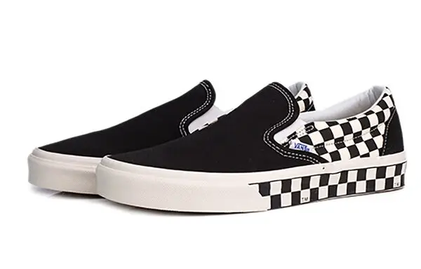 VANS Classic Slip-on Sidewall Check Sneakers - Black