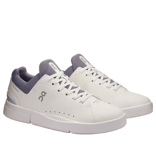 On The Roger Advantage Sneakers - White/fossil