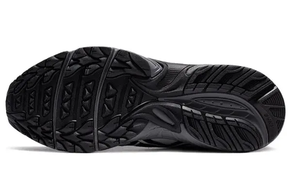 Asics Gel-170 Tr Low Top Sneakers - Grey/black