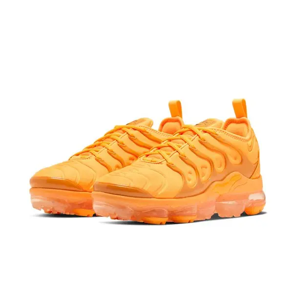 Nike Vapormax Plus Sneakers - Light Orange