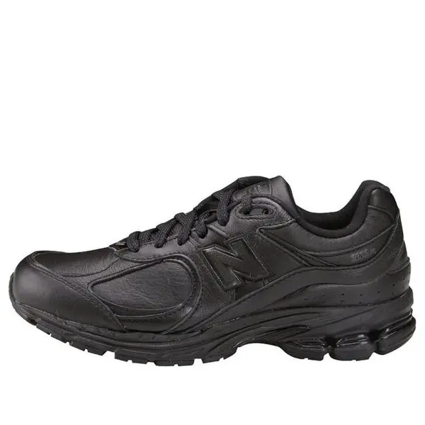 NEW BALANCE 2002r Sneakers - Black