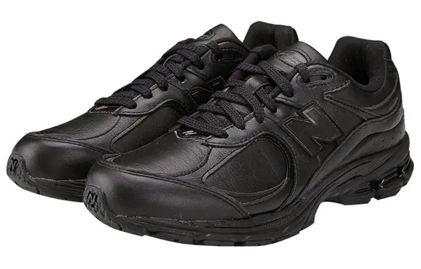 NEW BALANCE 2002r Sneakers - Black