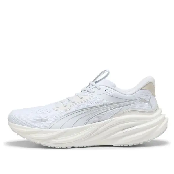 PUMA Magnify Nitro 3 Sneakers