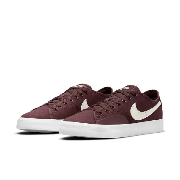 Nike Blazer Court Sb Sneakers - Dark