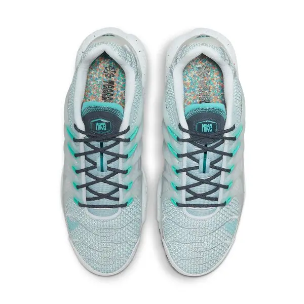 Nike Max Terrascape Plus "tropical Twist" Sneakers - White/gray/green