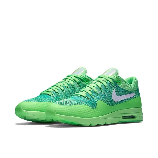 Nike Max 1 Ultra Flyknit Sneakers