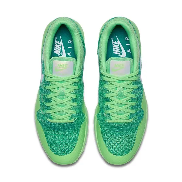 Nike Max 1 Ultra Flyknit Sneakers