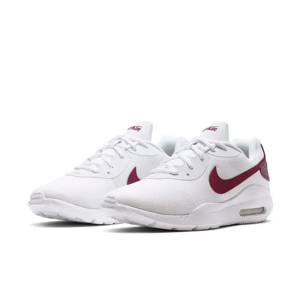 Nike Max Oketo Sneakers