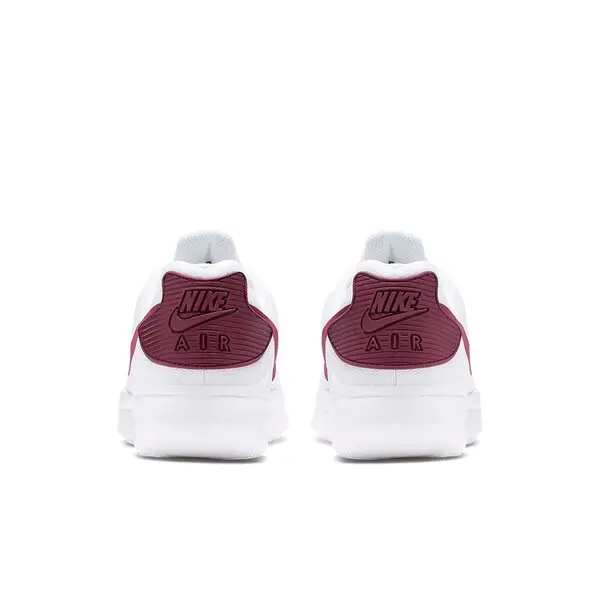 Nike Max Oketo Sneakers