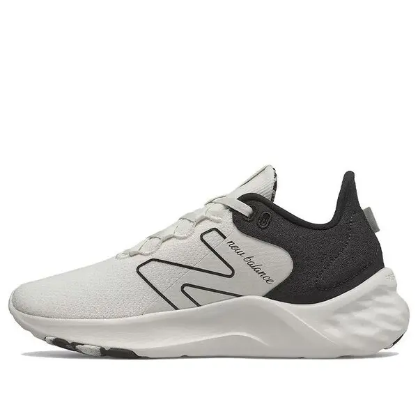 NEW BALANCE Fresh Foam Roav V2 Low Top Sneakers - White/black