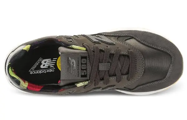 NEW BALANCE 580 Low Top Sneakers - Grey