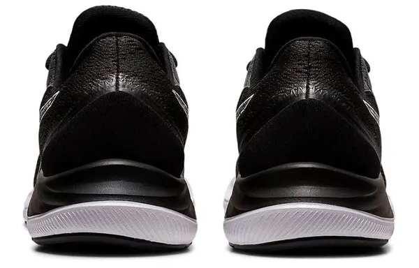 Asics Gel-excite 8 Athletic Sneakers