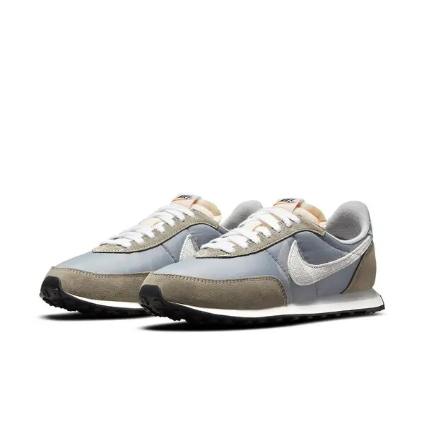Nike Waffle Trainer 2 Se "mountain White" Low Top Sneakers - Grey/brown