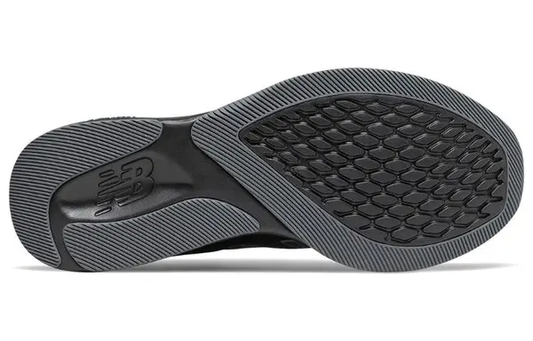 NEW BALANCE Pesu
