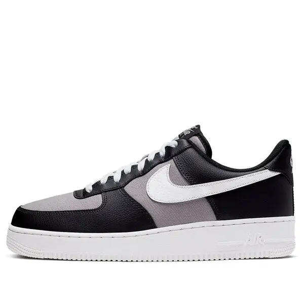 Nike Force 1 '07 1 Sneakers