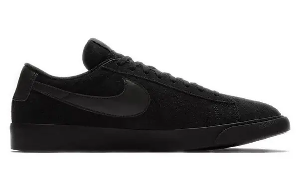 Nike Blazer Low Le 'triple Sneakers