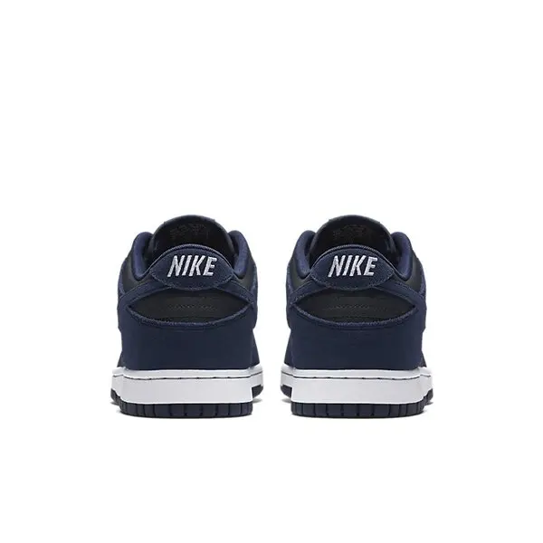 Nike Dunk Low Sneakers