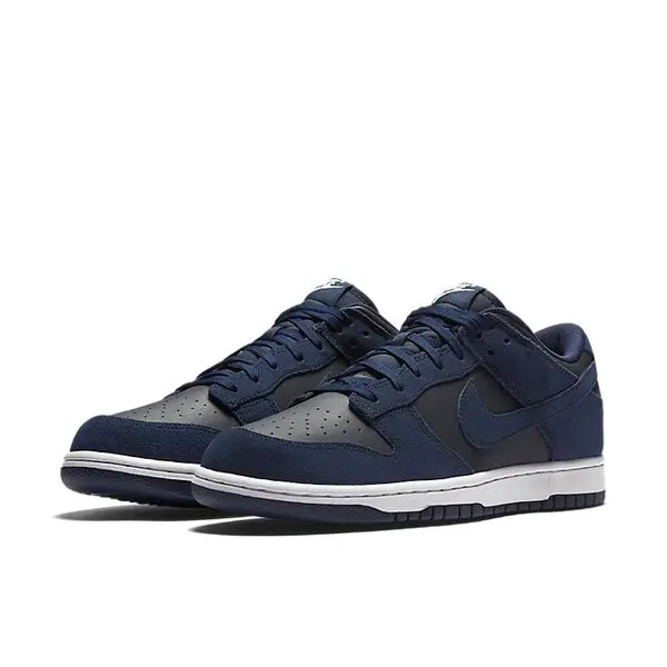 Nike Dunk Low Sneakers