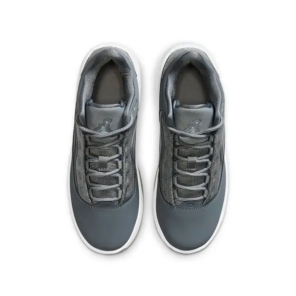 JORDAN Air Max Aura 2 Mid Top Sneakers