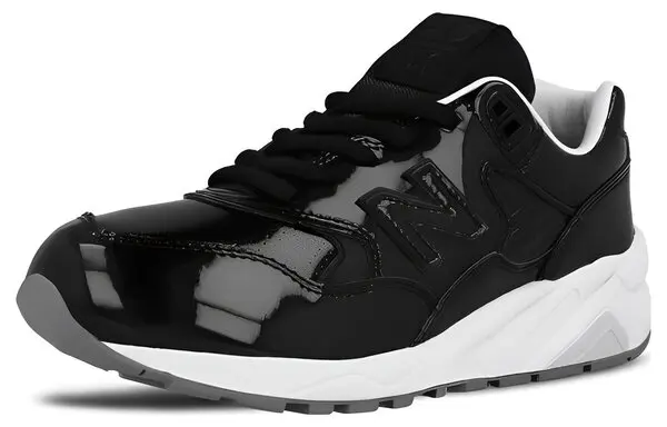 NEW BALANCE 580 Patent Leather Sneakers - Black