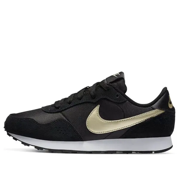 Nike Md Valiant "metallic Gold Star" Sneakers - Black