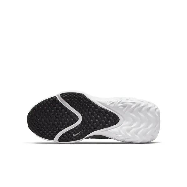 Nike Flow Low Top Sneakers