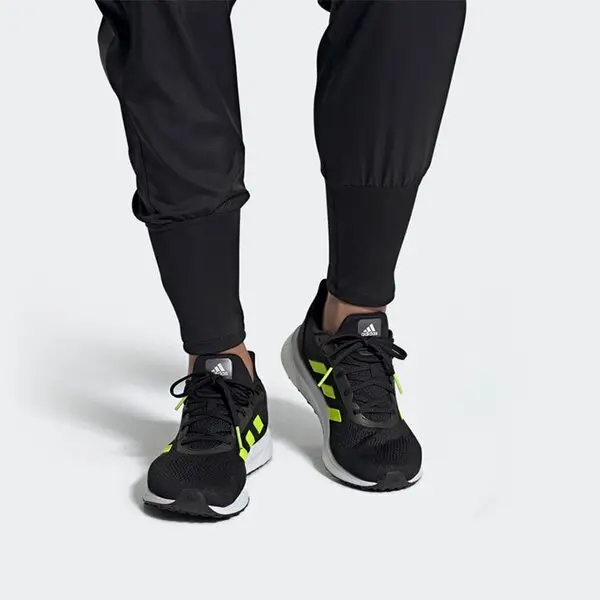 Adidas Astrarun 'volt' Sneakers