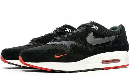Nike Max 1 Premium "bred