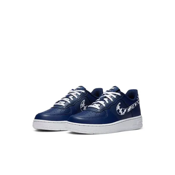 Nike Force 1 Lv8 3 Low Top Sneakers