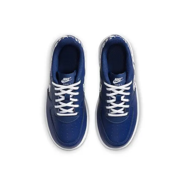 Nike Force 1 Lv8 3 Low Top Sneakers