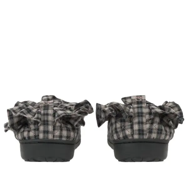 SUBU X Coyseio Fluff Check Padded Slippers