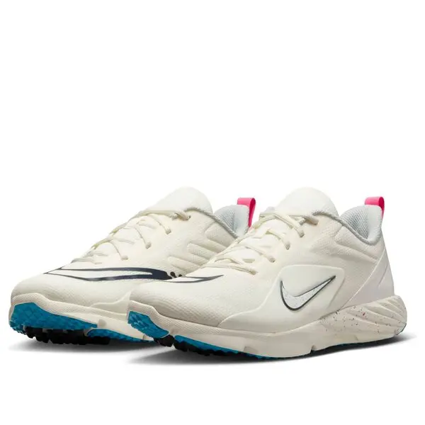 Nike Alpha Huarache 8 Pro Turf Sneakers - White