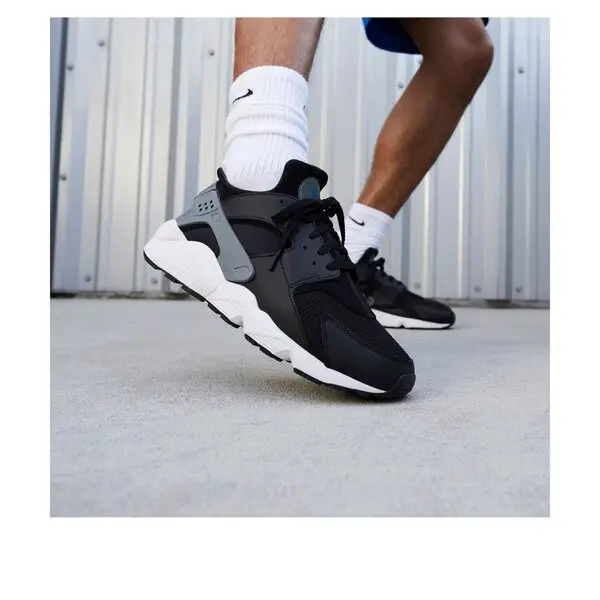 Nike Huarache J22 Low Top Sneakers - Black/grey/white
