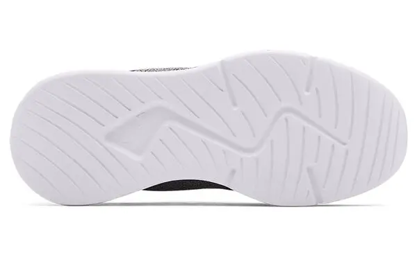 Under Armour Essential Low Top Sneakers