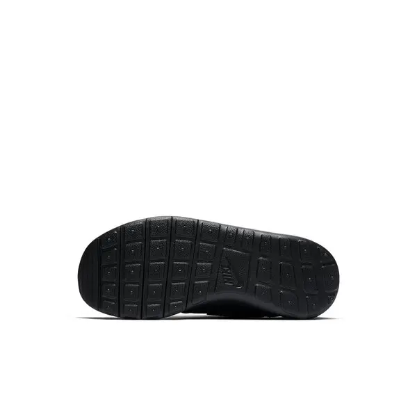 Nike Roshe One Athletic Sneakers - Black