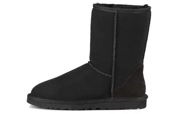 UGG Classic Short Boot