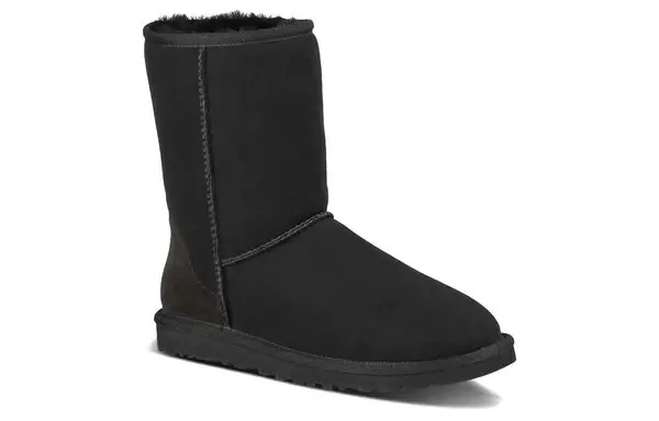 UGG Classic Short Boot