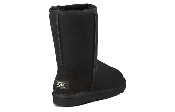 UGG Classic Short Boot