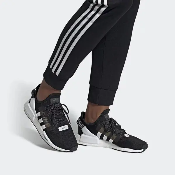 Adidas Nmd_r1 V2 "core Black" Sneakers