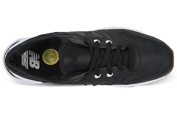 NEW BALANCE 009 Sneakers