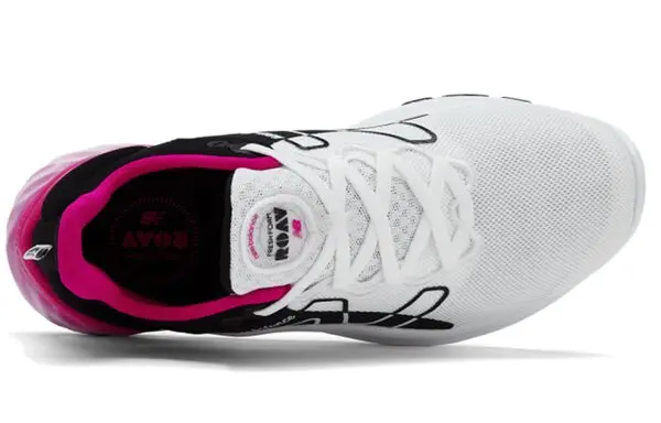 NEW BALANCE Fresh Foam Roav V2 Low Top Sneakers - White/black