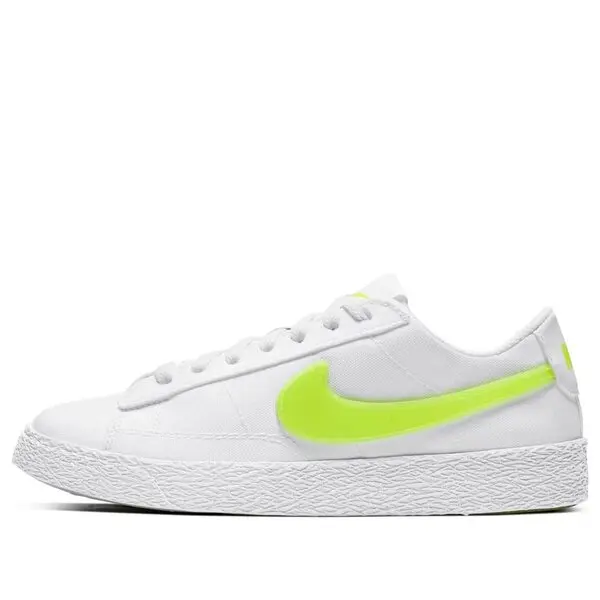 Nike Blazer Low Pop Sneakers